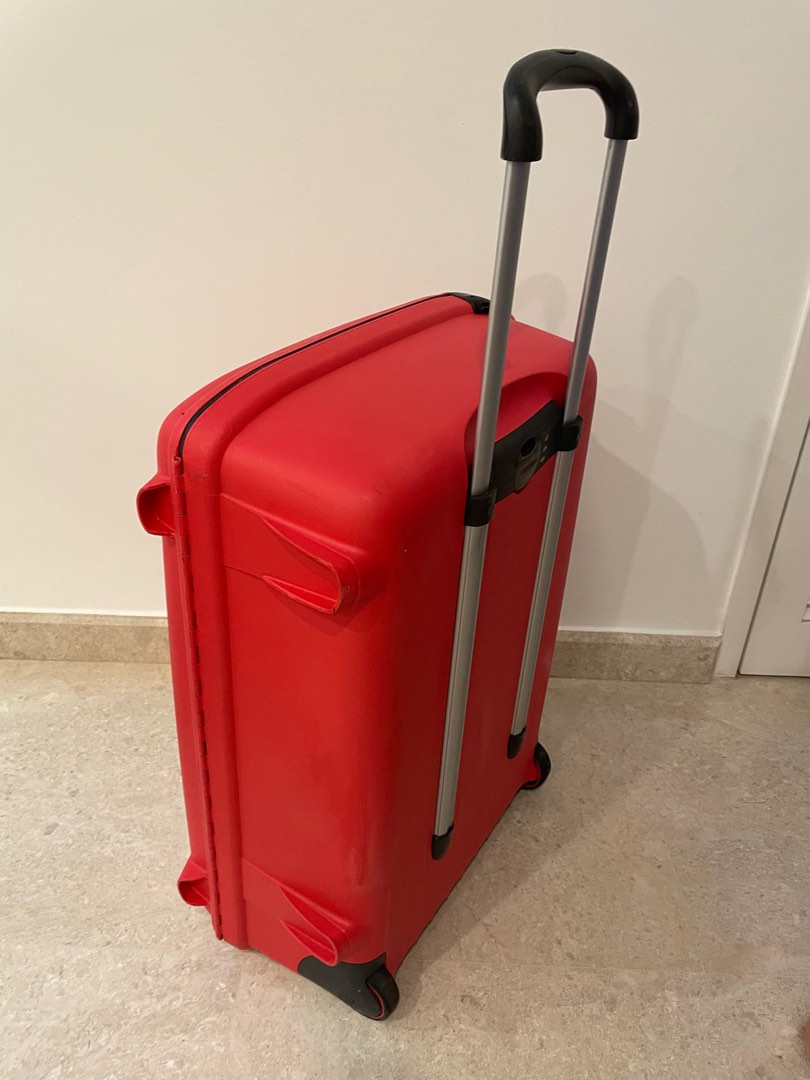Red Samsonite suitcase, XL, Hobbies & Toys, Travel, Luggage on Carousell