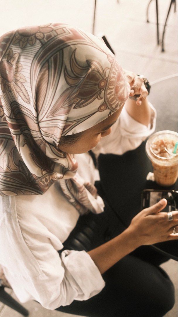 Sabel Crimson Georgia SA01CG - Sabel x Nina Khalil, Women's Fashion ...