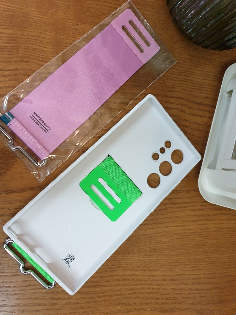Samsung Galaxy S22 Ultra Silicone Cover / Case with Strap ( Plus extra ...