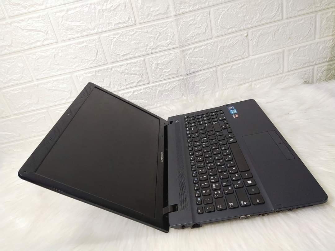 Samsung Midgaming Laptop Dual-Graphics, Computers & Tech, Laptops ...