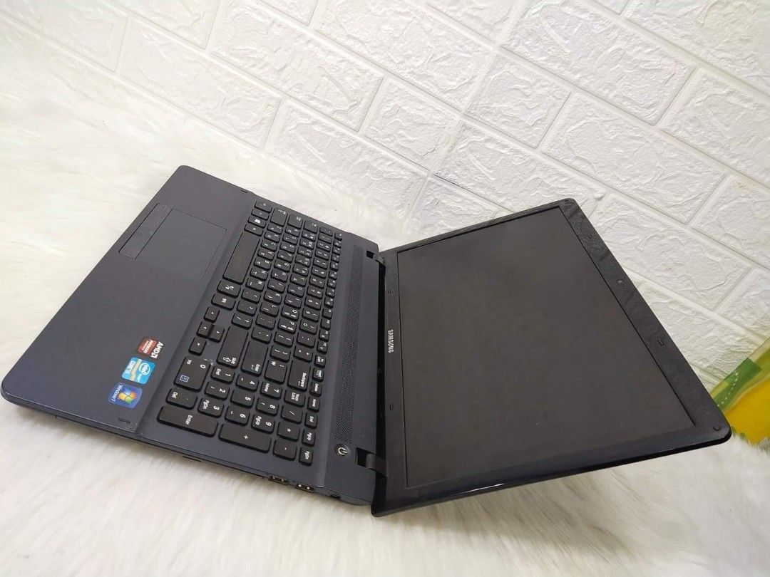 Samsung Midgaming Laptop Dual-Graphics, Computers & Tech, Laptops ...