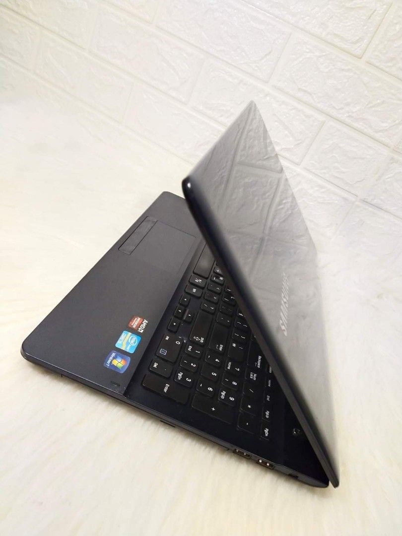 Samsung Midgaming Laptop Dual-Graphics, Computers & Tech, Laptops ...