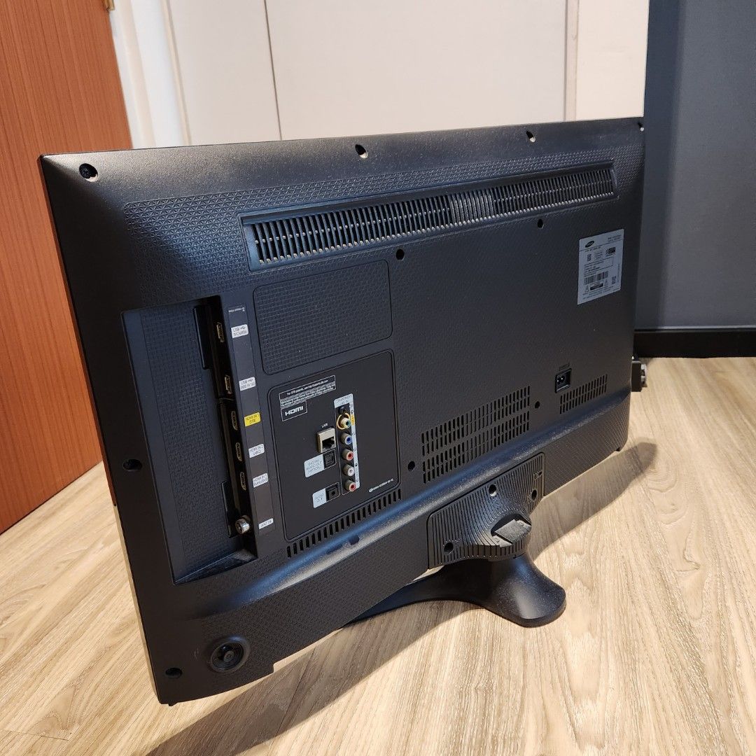 Samsung Smart LED TV 32 inch Full HD, TV & Home Appliances, TV ...