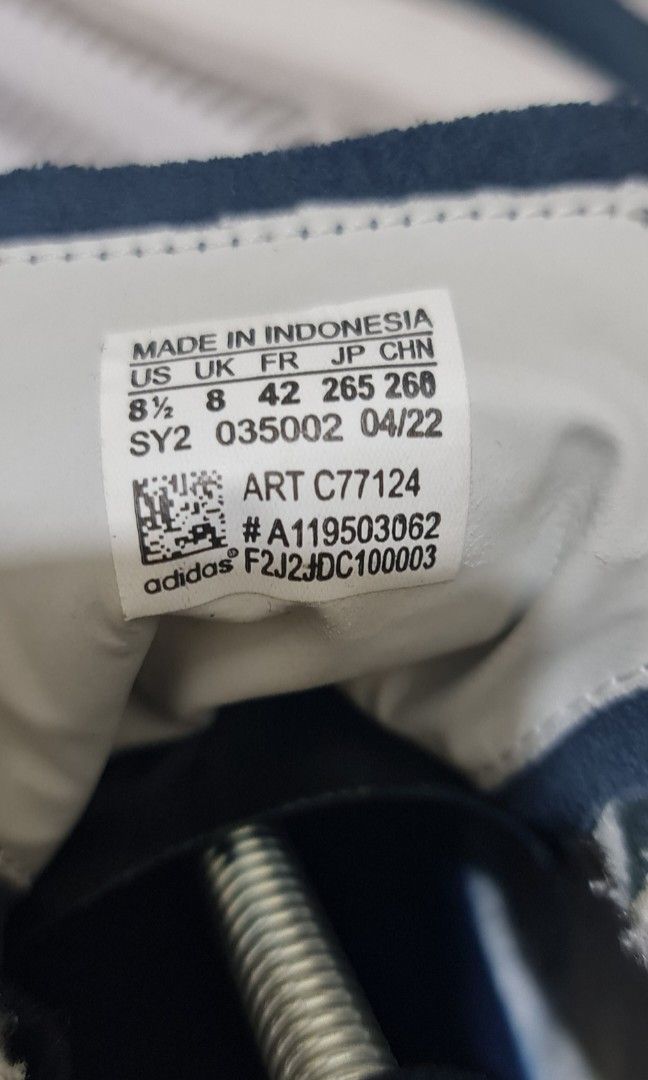 Sepatu adidas campus, Fesyen Pria, Sepatu , Sneakers di Carousell