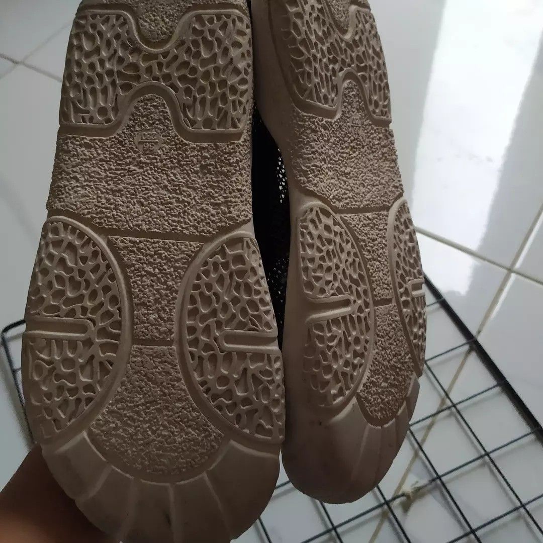 Sepatu ukuran 36 bisa dipakai remaja hingga dewsa bahan kuat, Fesyen ...