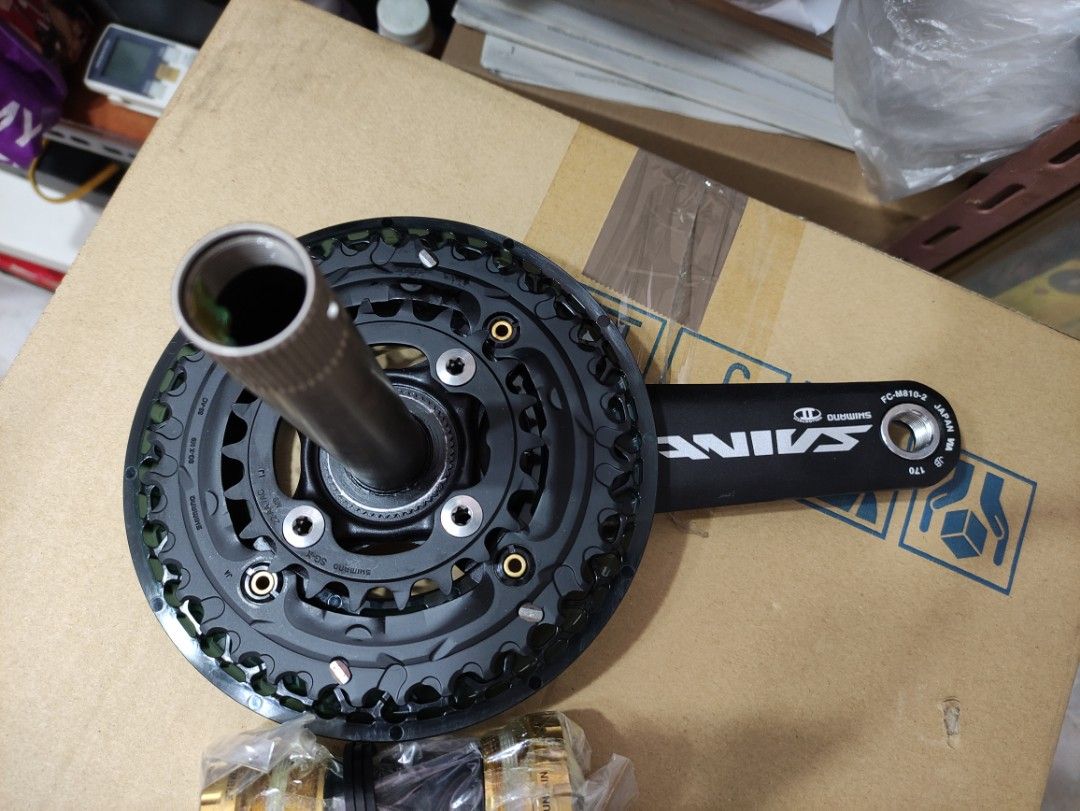 Shimano saint crankset M810, Sports Equipment, Bicycles & Parts, Parts ...