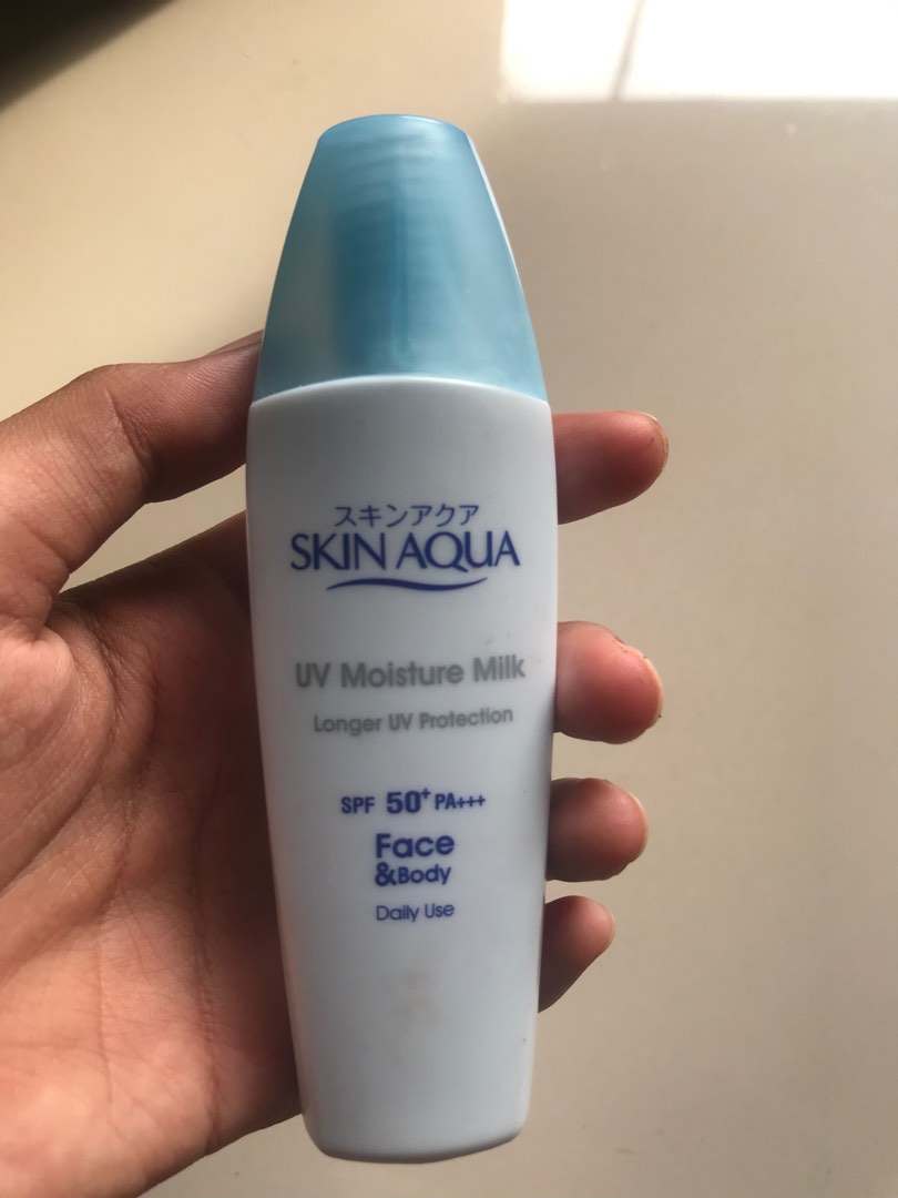 Skin Aqua UV Moisture Milk, Kesehatan & Kecantikan, Kulit, Sabun & Tubuh di Carousell