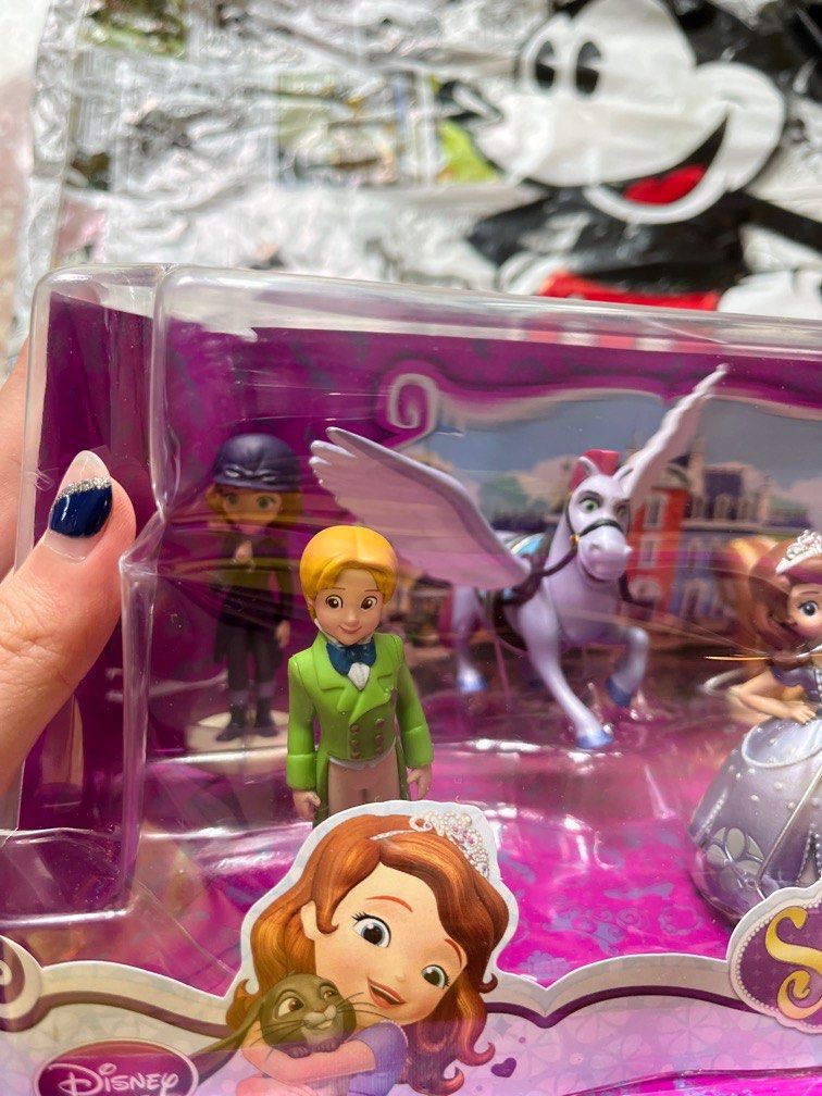 sofia the first figurine set, Hobbies & Toys, Toys & Games on Carousell