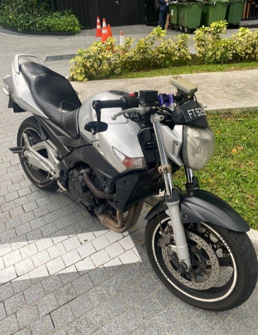 Suzuki Gsr400 (Leo Vince), Motorcycles, Motorcycles for Sale, Class 2A on Carousell
