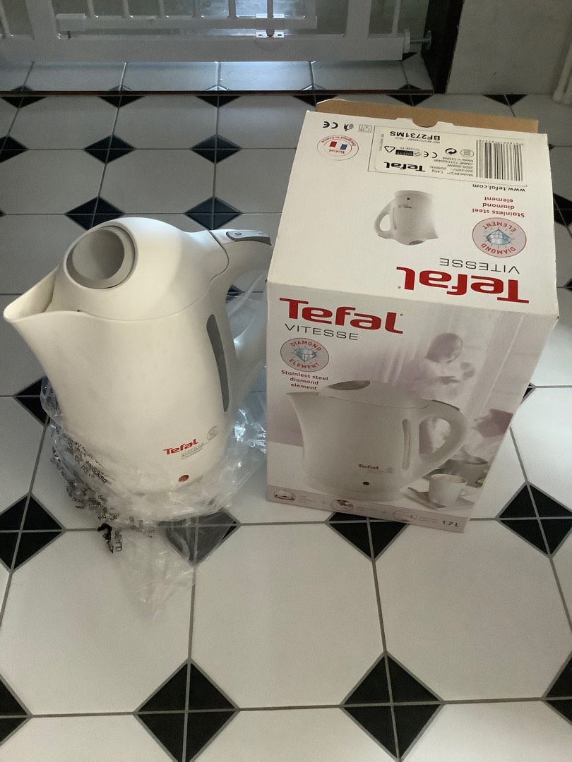 Tefal water kettle, Furniture & Home Living, Kitchenware & Tableware ...