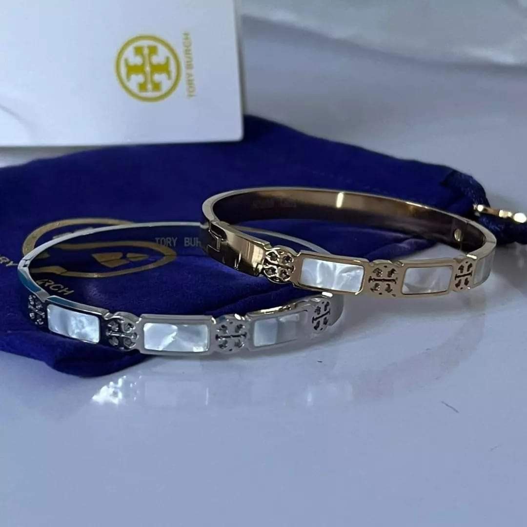 Tory Burch Bangle Silver, Women's Fashion, Jewelry & Organizers, Bracelets on Carousell