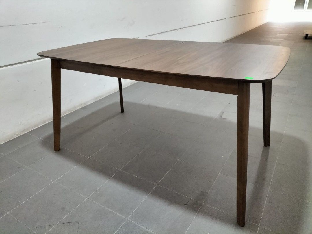 TRAX Extendable Dining Table in WALNUT, Furniture & Home Living ...
