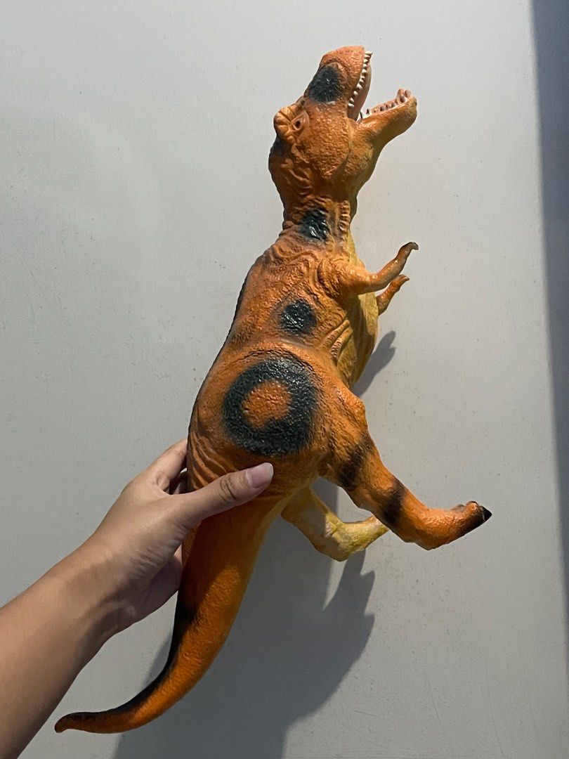 T-rex dinosaur toys, Hobbies & Toys, Toys & Games on Carousell