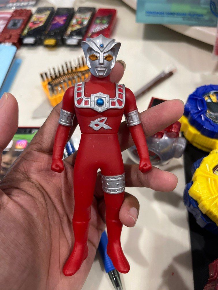 Ultraman astra 5.5 ada scan boleh scan, Hobbies & Toys, Toys & Games on ...