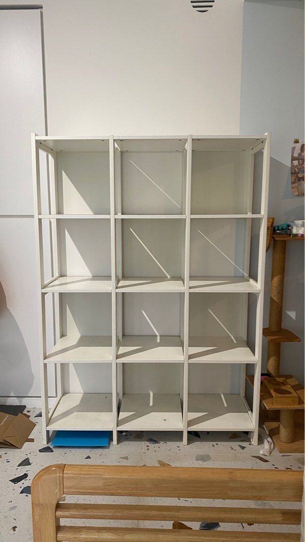 White wooden checkered design open shelf display bookshelf, Furniture ...