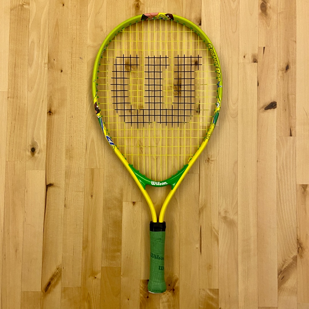 #23 Wilson SPONGEBOB Junior 21" Tennis Racket, 體育器材, 運動與比賽用品, 球拍和球類運動在旋轉拍賣
