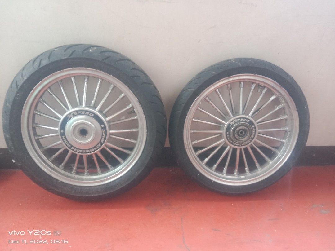 xspeed mags size 14 + apido pipe, Motorbikes, Motorbike Parts ...