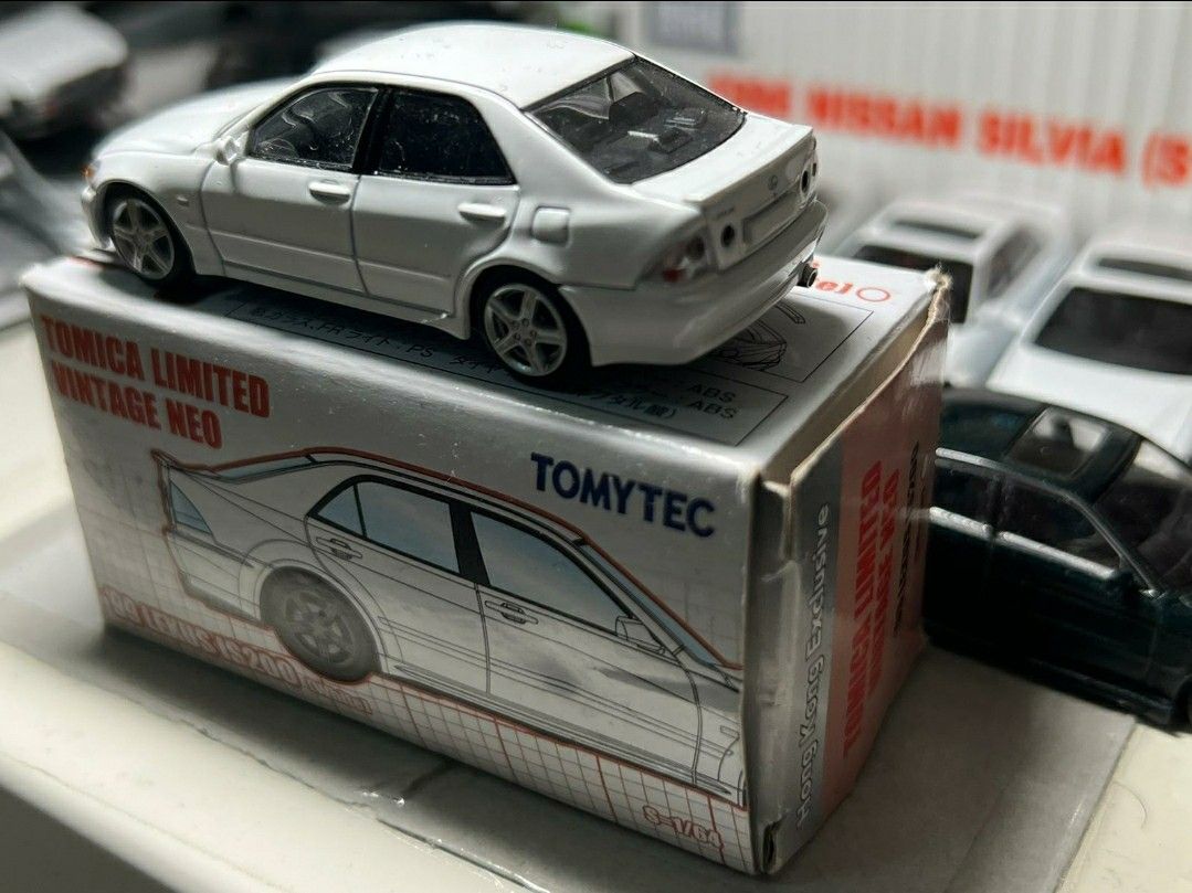 1/64 tomytec tlv is200 Lexus, 興趣及遊戲, 玩具 & 遊戲類 - Carousell