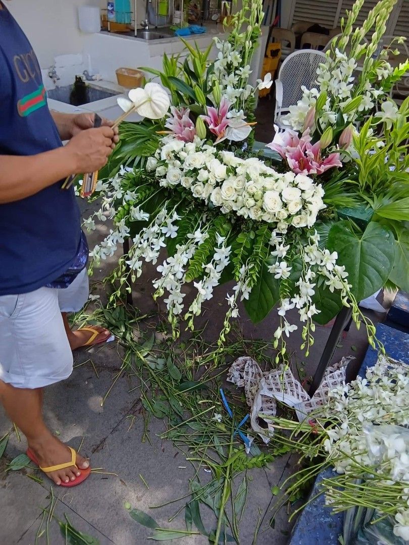 All kinds of flower Wreath Urn Casket Wake Arrangement, Furniture ...