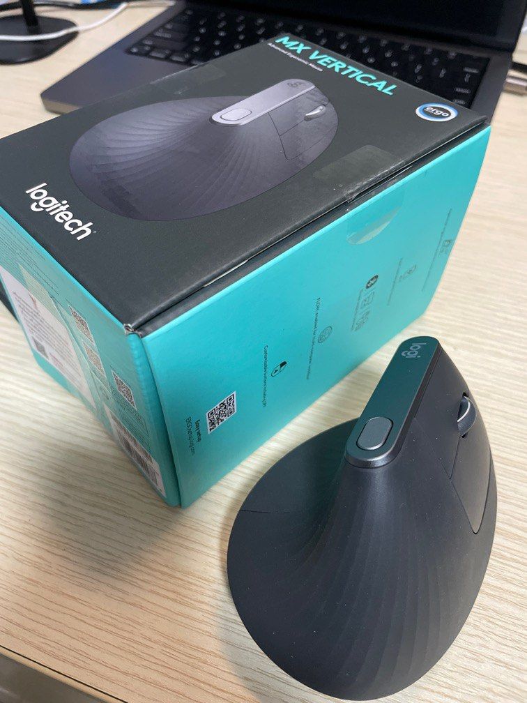 [Almost Brand New] Logitech Ergonomic Mouse, Computers & Tech, Parts ...