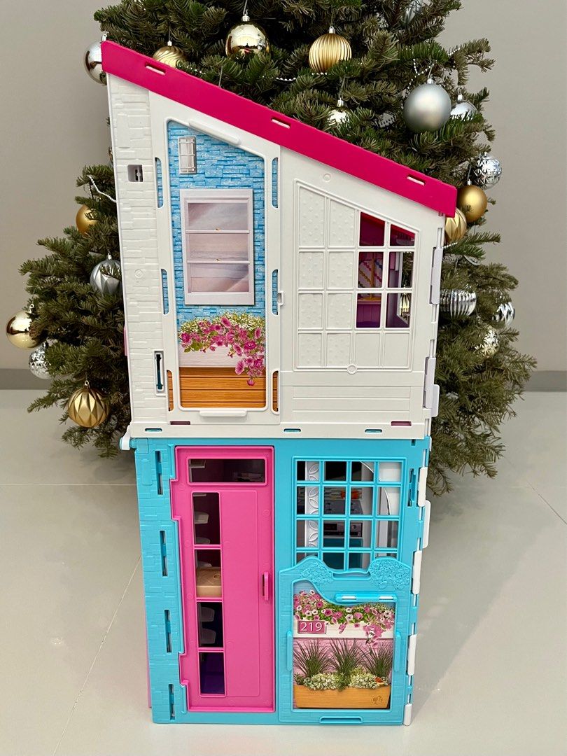 Barbie Malibu House (Doll House), Hobbies & Toys, Toys & Games on Carousell