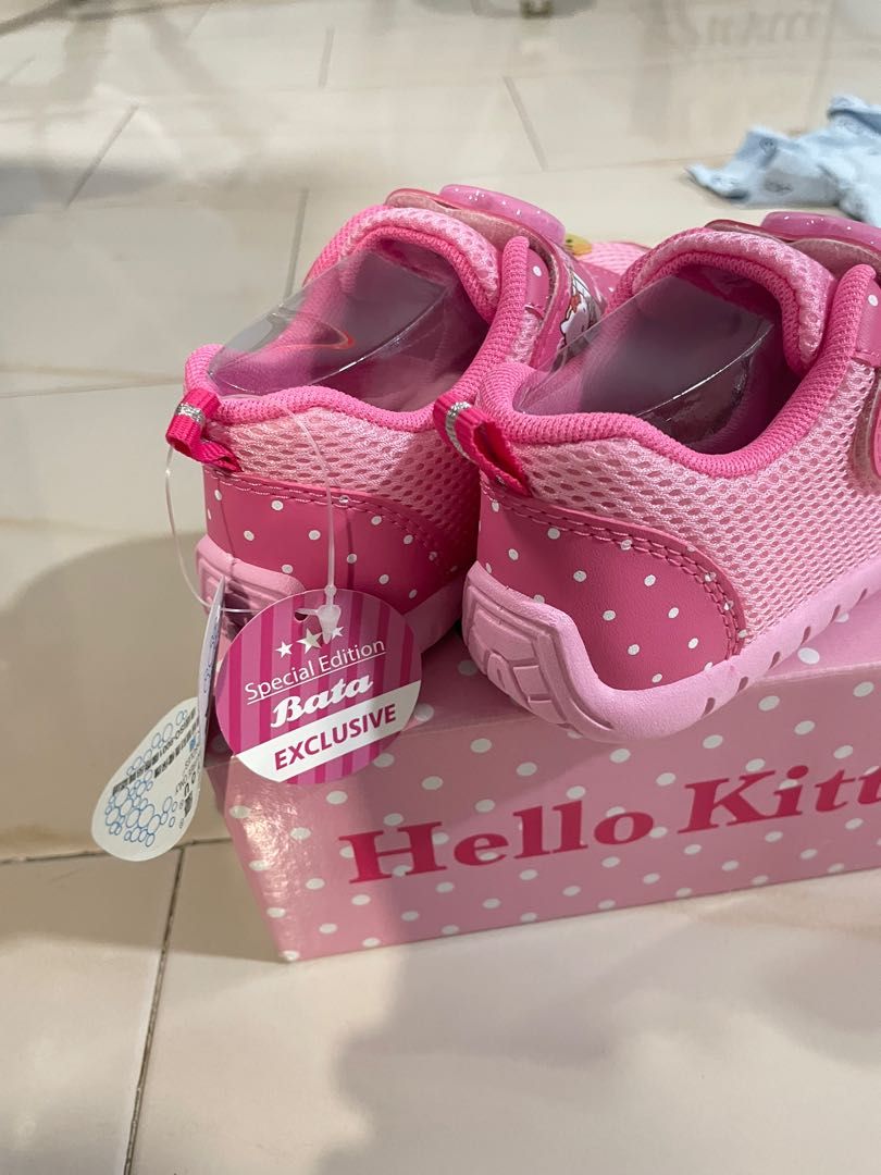 Bata Hello Kitty Sneaker with lighting, Babies & Kids, Babies & Kids ...