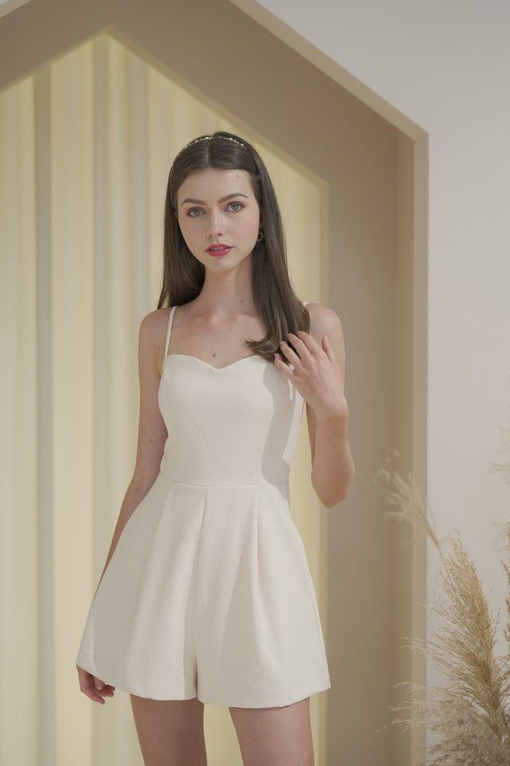 BNWT Mikayla Katelyn V3 Romper in Ivory, Women's Fashion, Dresses ...