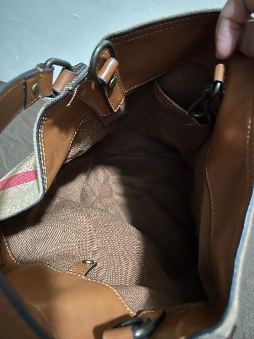 Burberry Ashby Check Canvas Hobo Bag, Luxury, Bags & Wallets on Carousell
