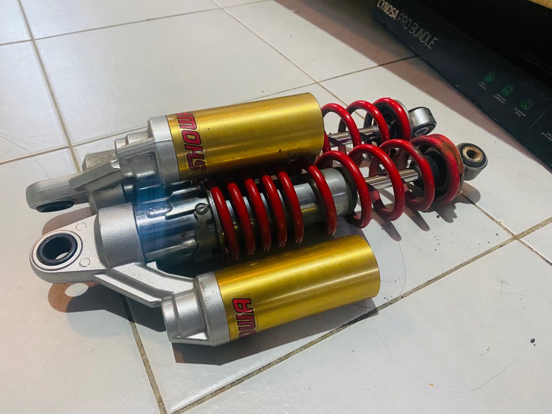 Cb400 showa suspension, Motorcycles, Motorcycle Accessories on Carousell