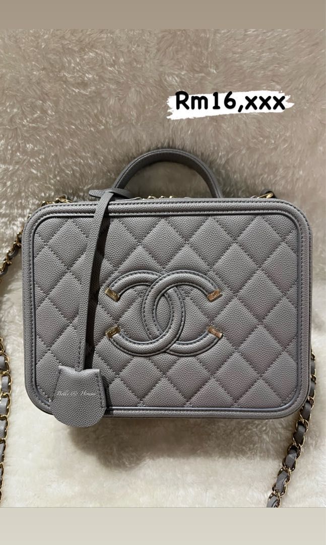 Chanel Small Filigree Vanity Case, Luxury, Bags & Wallets on Carousell