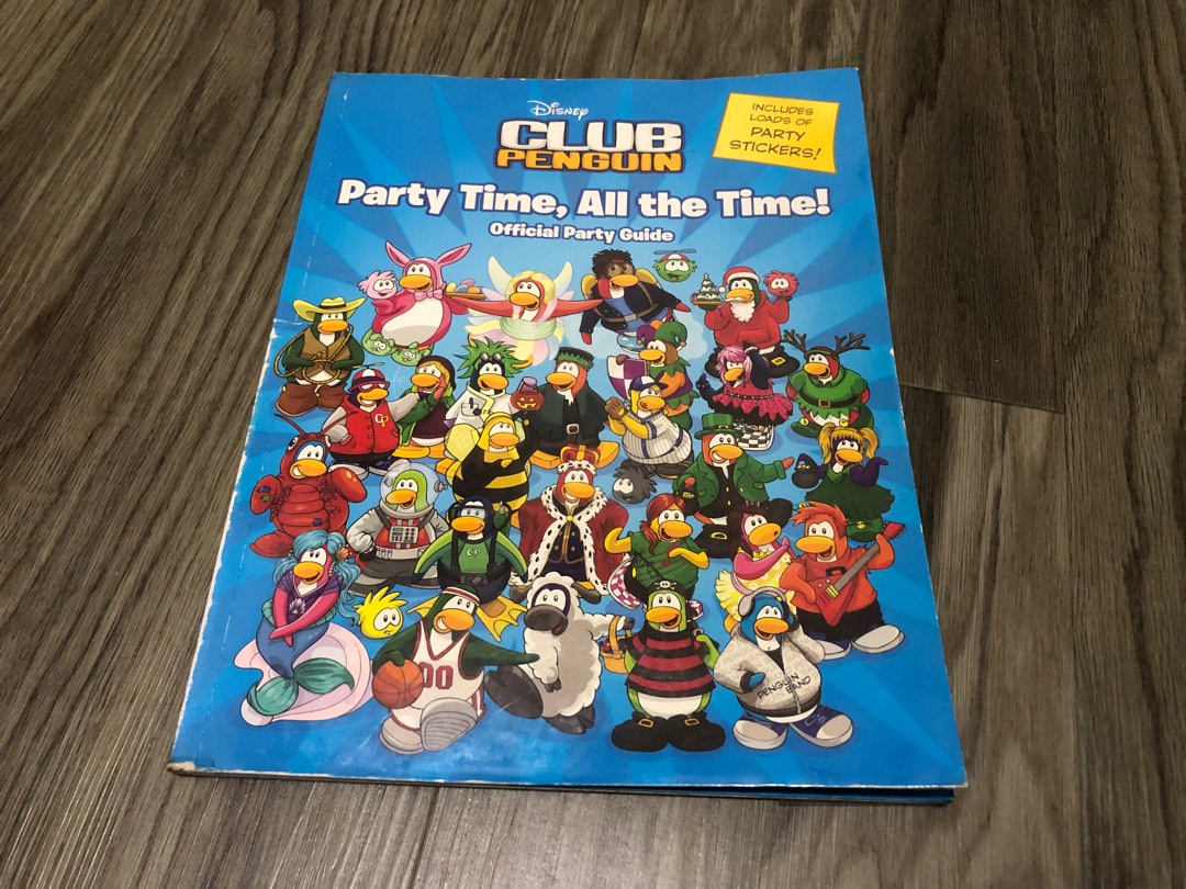 Club Penguin Picture Book (Official), Hobbies & Toys, Books & Magazines ...
