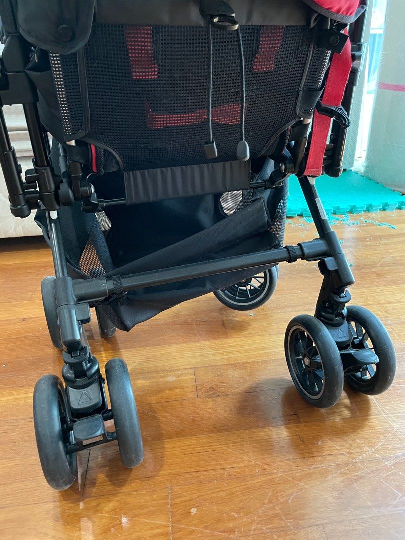 Combi lightweight one hand stroller, Babies & Kids, Going Out ...