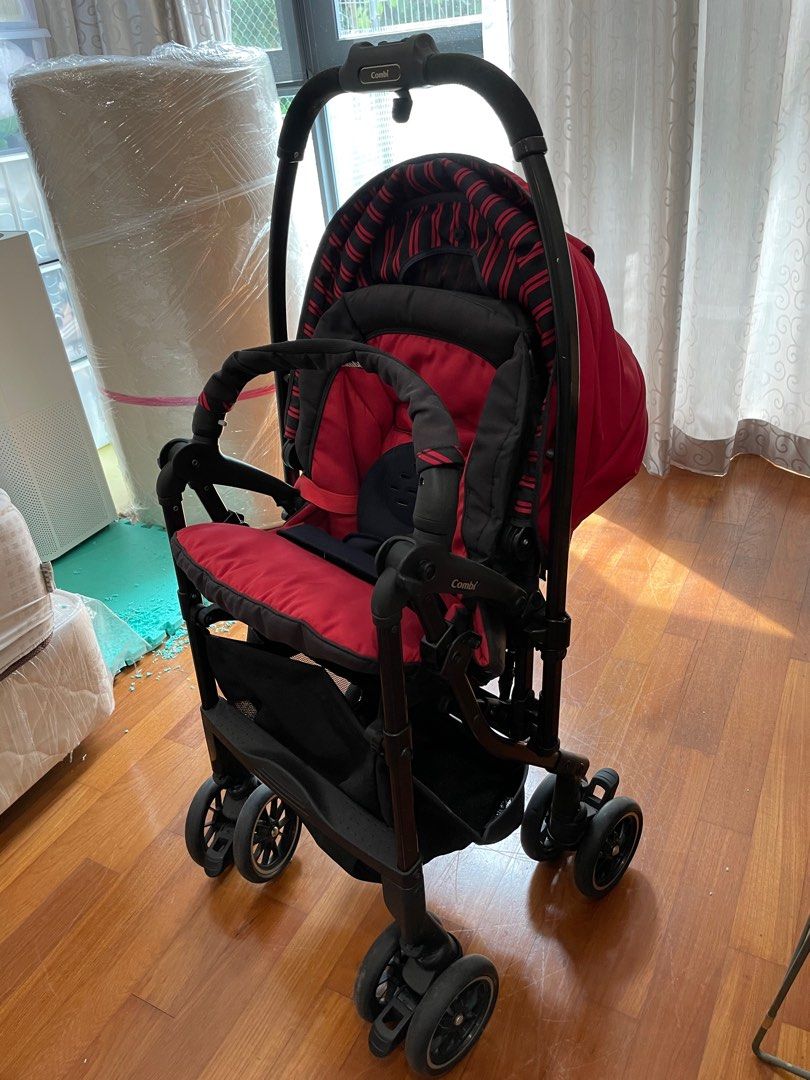 Combi lightweight one hand stroller, Babies & Kids, Going Out ...