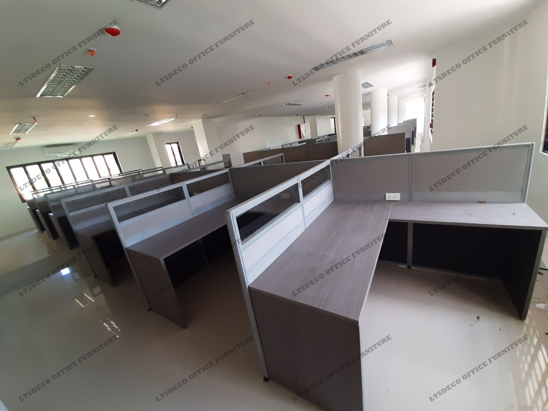 Customized cubicles table Office Partition FURNITURE, Furniture & Home ...