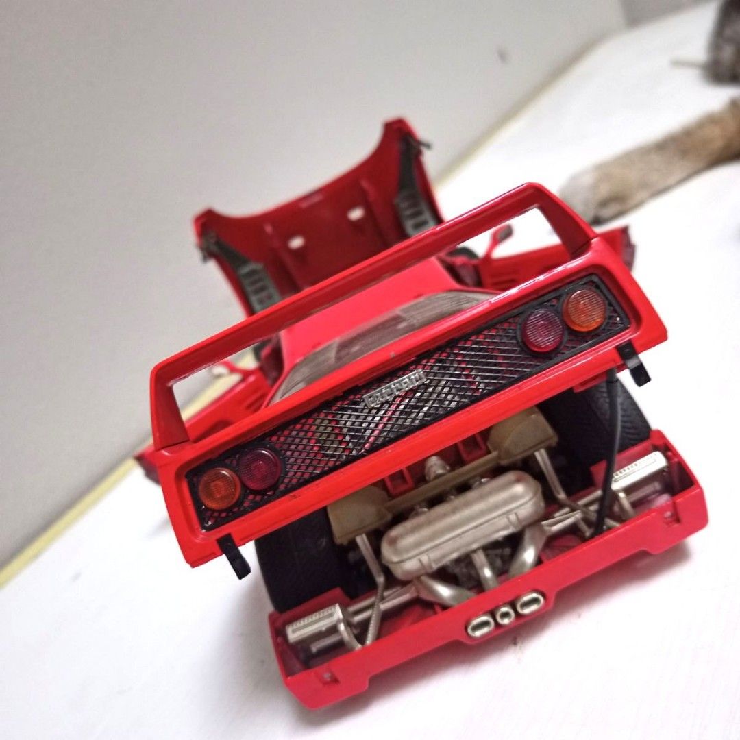 Diecast Ferrari F40 Bburago made in Italy, Toys & Collectibles, Mainan ...
