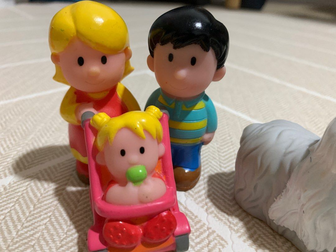 ELC Happyland Happy Family, Hobbies & Toys, Toys & Games on Carousell