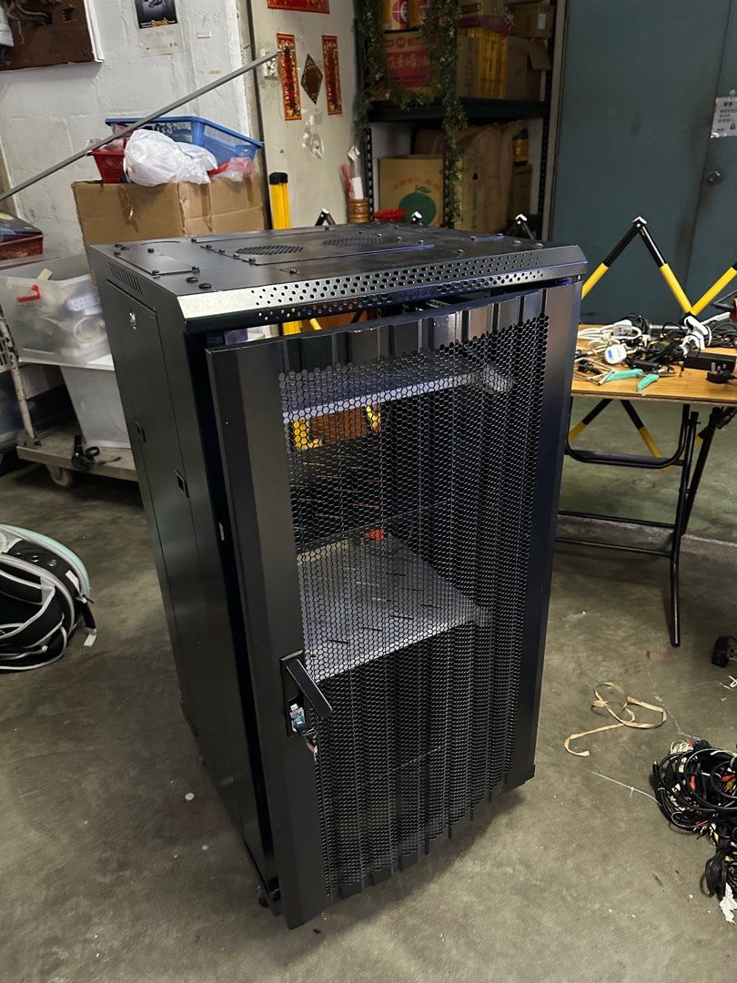 Equipment Steel Rack 18U, Computers & Tech, Parts & Accessories ...