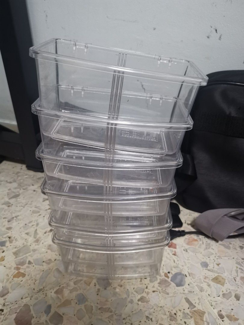 Free fish light and betta box no.cover, Pet Supplies, Homes & Other Pet ...