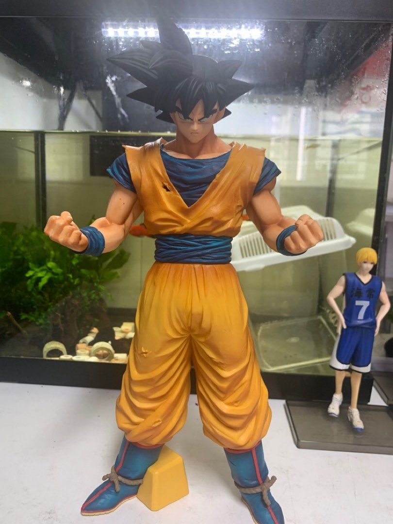 GOKU base form action figure, Hobbies & Toys, Toys & Games on Carousell