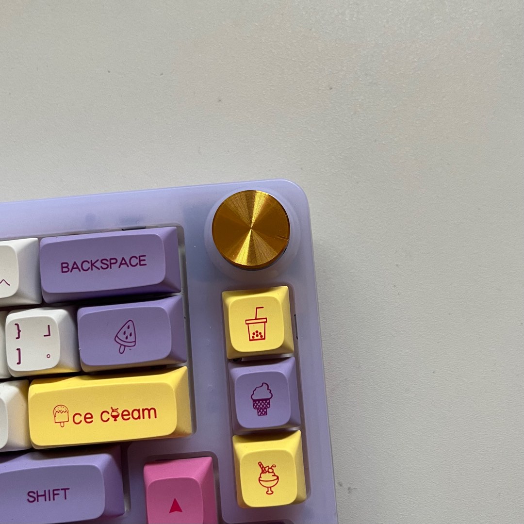 golden volume knob, Computers & Tech, Parts & Accessories, Computer ...