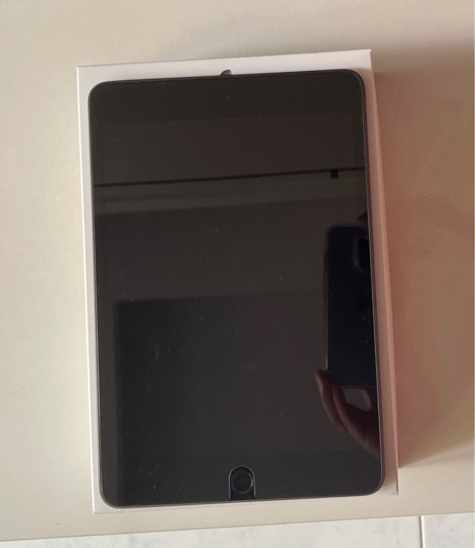 Ipad mini 5th generation 256 GB wifi, Mobile Phones & Gadgets, Tablets ...