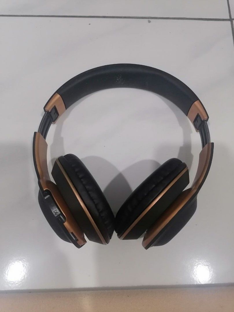 JBL Black Gold Edition, Audio, Headphones & Headsets on Carousell