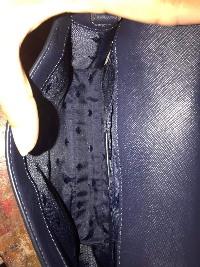 Kate Spade Carson Dancing cherries, Luxury, Bags & Wallets on Carousell