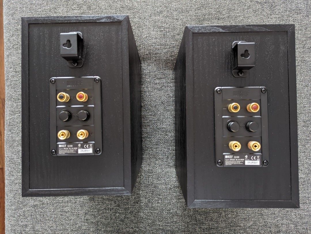 KEF Q100 Black Oak Bookshelf Speakers, Audio, Soundbars, Speakers & Amplifiers on Carousell