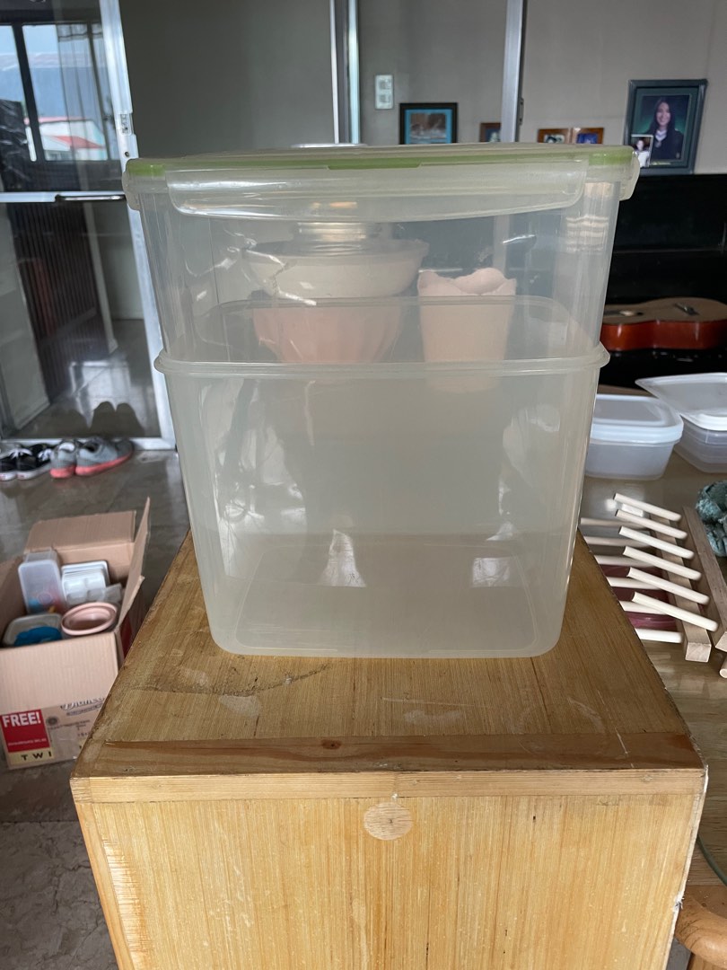 Lock & lock container, Furniture & Home Living, Kitchenware & Tableware ...