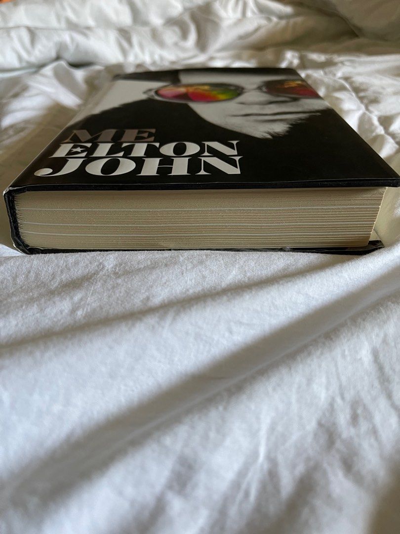Me Elton John Book, Hobbies & Toys, Books & Magazines, Fiction & Non ...