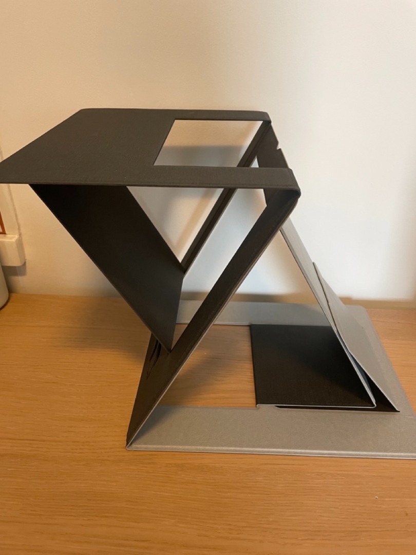 MOFT Z Foldable 5 in 1 Sit Stand Laptop Desk, Computers & Tech, Parts ...