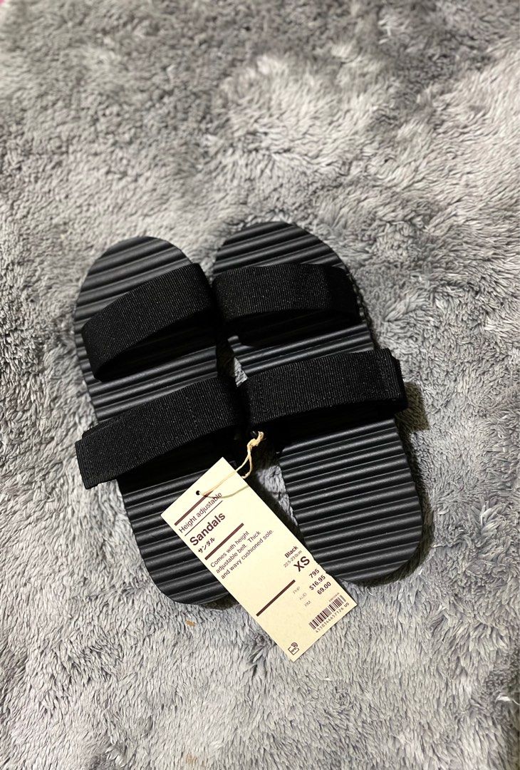 MUJI Sandals, Women's Fashion, Footwear, Slippers and slides on Carousell