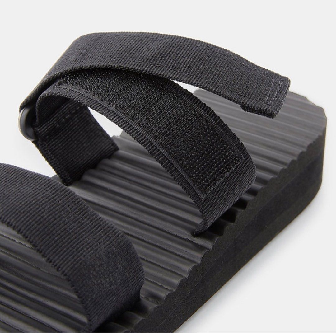 MUJI Sandals, Women's Fashion, Footwear, Slippers and slides on Carousell