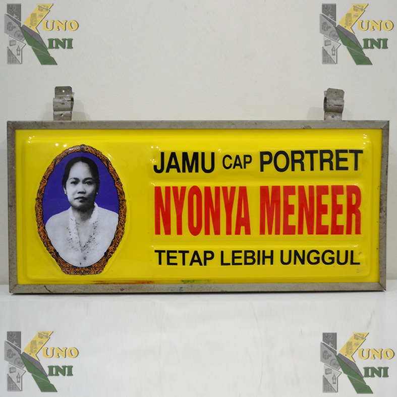 NEON BOX JAMU CAP PORTRET NYONYA MENEER TETAP LEBIH UNGGUL (SIZE CUKUP BESAR), Antik, Pajangan ...